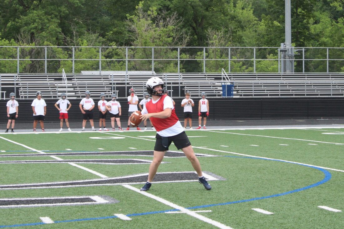 Area Teams Get Early Look During 7-on-7 Showdown at Silver Knights ...